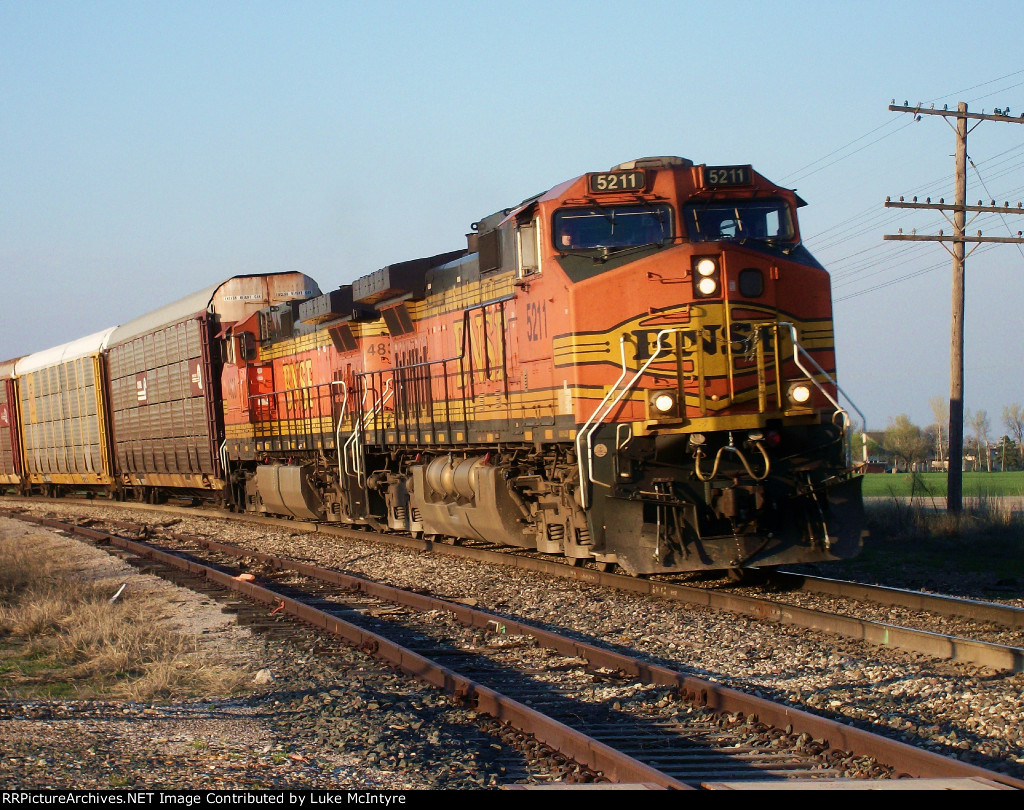 BNSF 5211